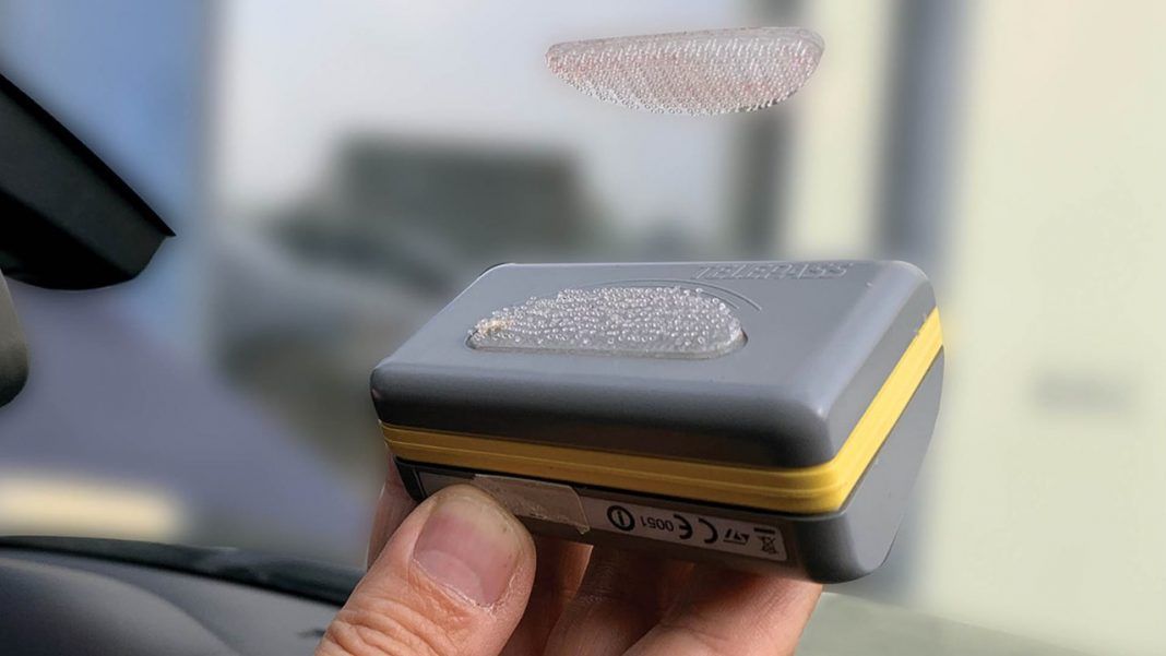 Telepass, non metterlo MAI su questo punto: paghi 2 volte | Lo fanno ...